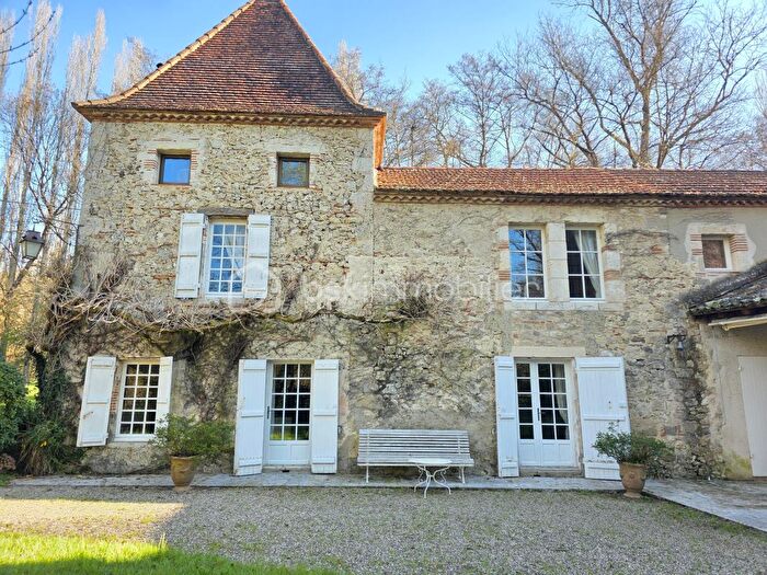 Maison à vendre - Bazens - 10 pièces - 6 chambres