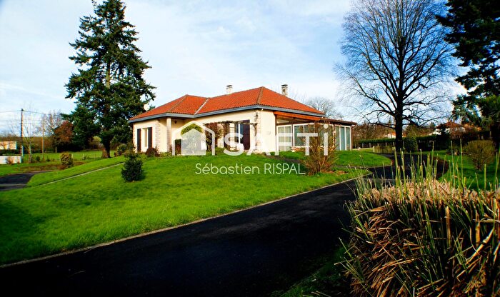 Maison à vendre - Breuil-Barret - 7 pièces - 5 chambres