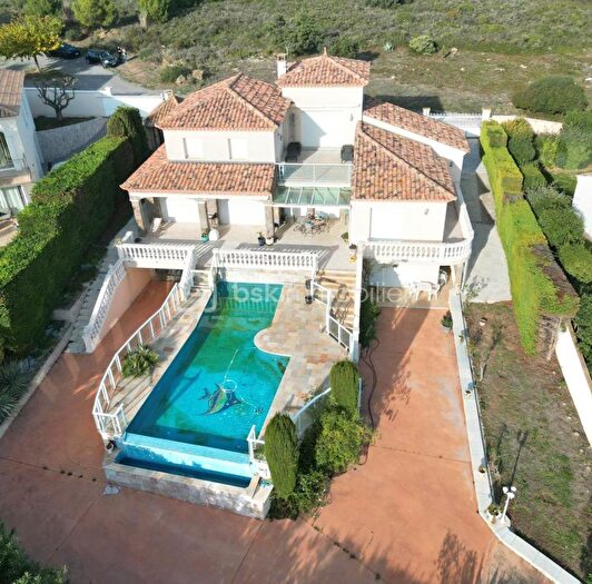 Maison à vendre - Bouzigues - 5 pièces - 4 chambres