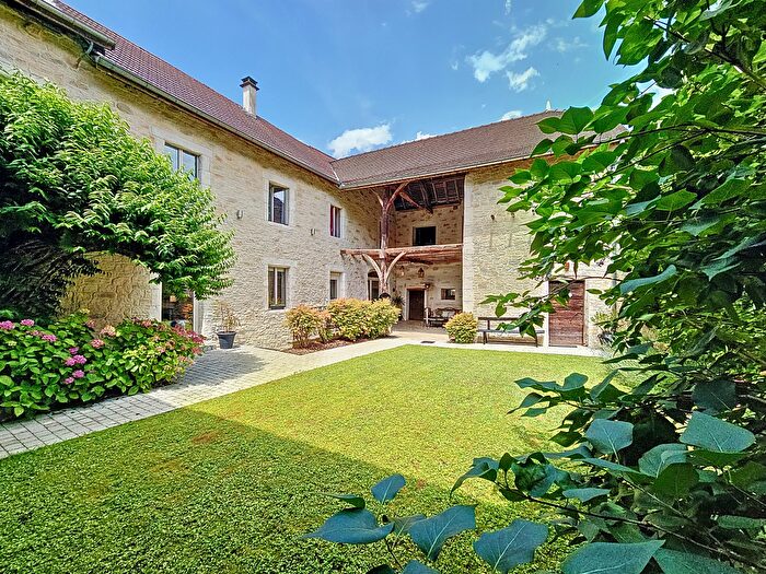 Bourgoin-Jallieu, Libération, Barbusse : Maison 5 pièces à vendre