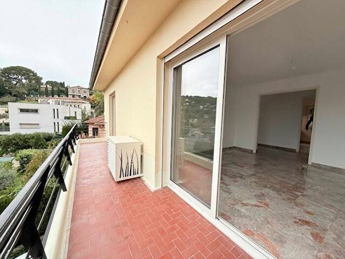 Mougins : Appartement 3 pièces à louer