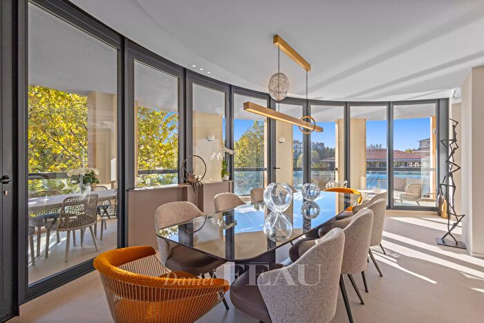 Appartement à vendre - Aix-en-Provence, Centre-ville - 4 pièces - 3 chambres