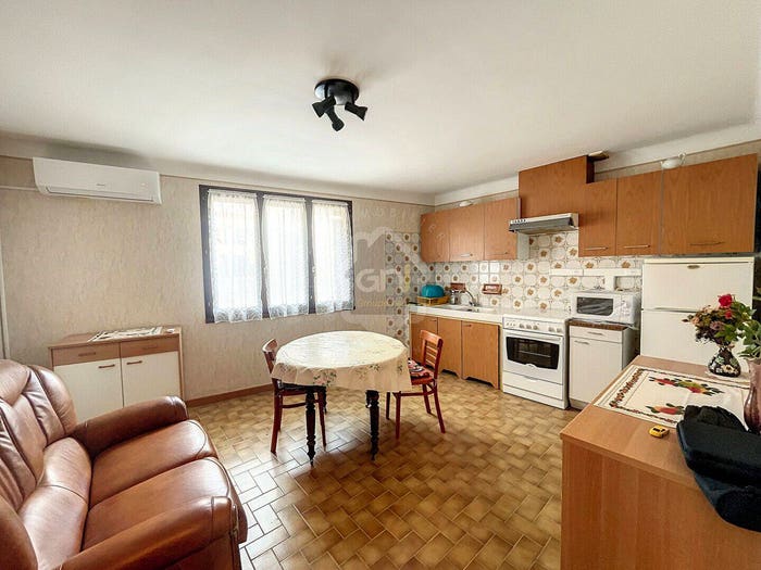 Aramon - Maison 2 pièces à louer