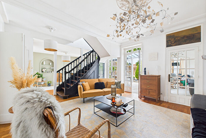 Maison à vendre - La Roche-sur-Yon, Pentagone, Pont-Morineau - 9 pièces - 6 chambres