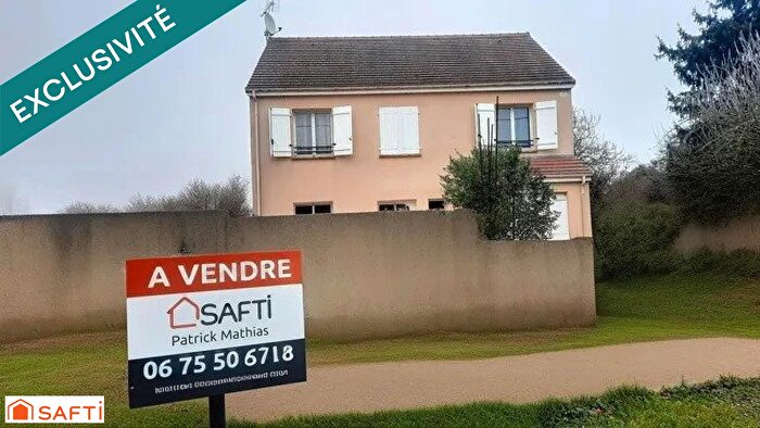 Maison 5 pièces à Vernoy, à vendre