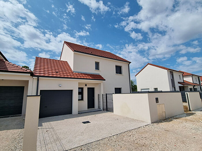 Maison à louer - Fauverney - 5 pièces - 3 chambres