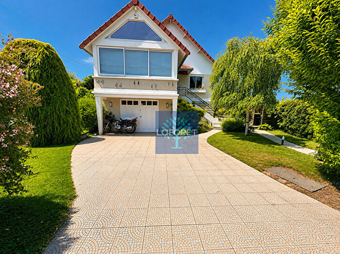 Brétigny-sur-Orge, Moinerie : Maison 7 pièces à vendre