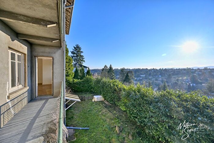 Appartement à vendre - Charbonnières-les-Bains - 5 pièces - 4 chambres