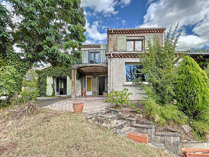 Maison à vendre - Saint-Julien-en-Saint-Alban - 9 pièces - 5 chambres