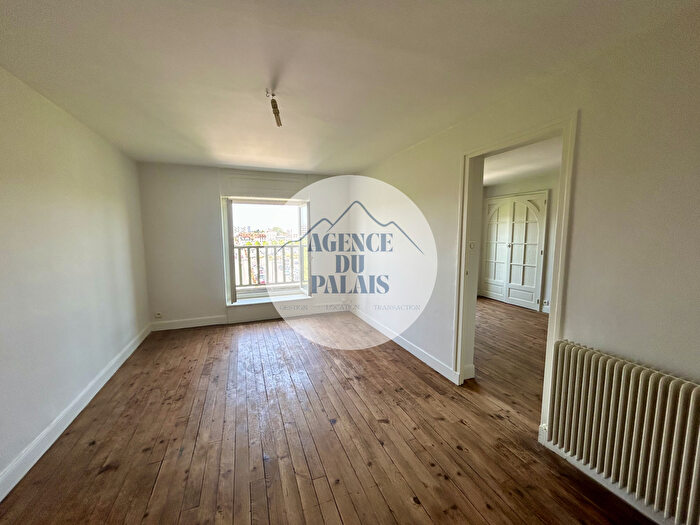 Appartement à louer - Pau, Centre-ville - 2 pièces - 1 chambre