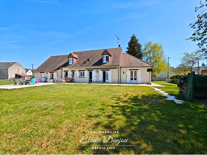 Maison 7 pièces à Châteaudun, Liberté, Martineaux, à vendre
