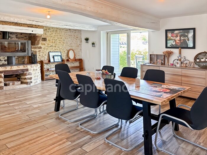 Maison 5 pièces à Maresché, à vendre
