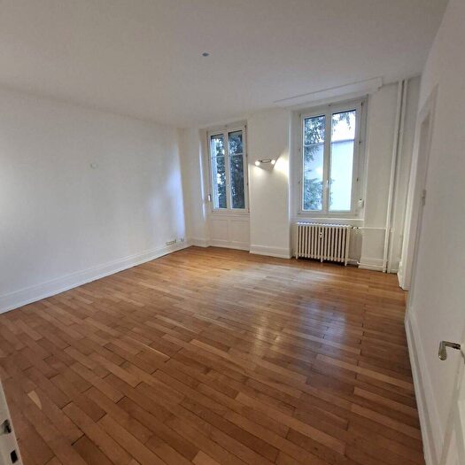 Appartement à louer - Strasbourg - 4 pièces - 3 chambres