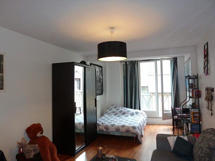 Appartement 1 pièce à Quartiers Centre, Centre-ville, à louer