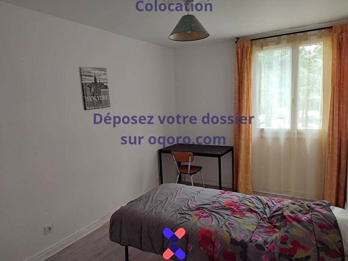 Appartement à louer - Croix Luizet, Villeurbanne - 5 pièces - 4 chambres