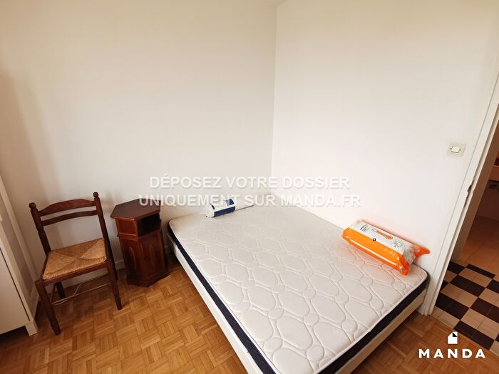 Appartement à louer - Villeurbanne, Einstein, Salengro - 4 pièces - 3 chambres