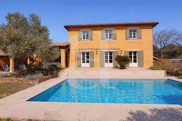 Maison à vendre - Grignan - 5 pièces - 3 chambres