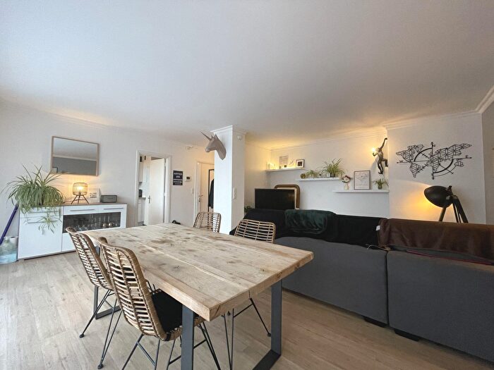 Appartement à vendre - Lille - 5 pièces - 3 chambres