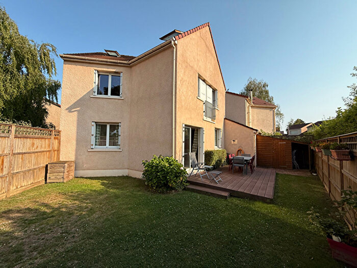 Maison à vendre - Montigny-le-Bretonneux, Le Village - 6 pièces - 5 chambres