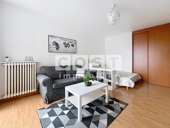 Appartement 1 pièce à Asnières-sur-Seine, Centre-ville, à vendre