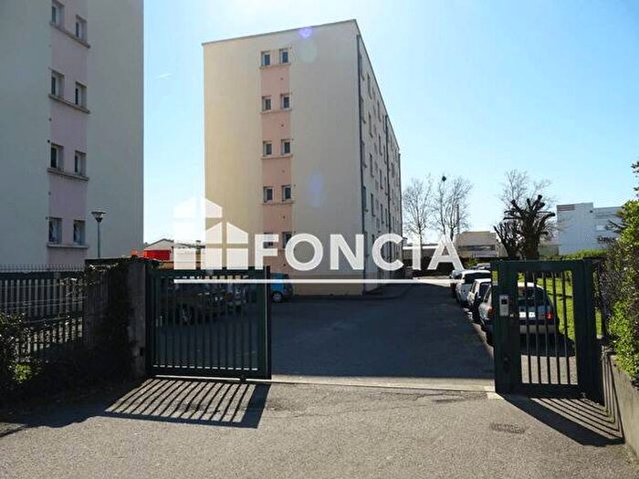 Appartement à louer - Centre, Pierre-Bénite - 3 pièces - 2 chambres