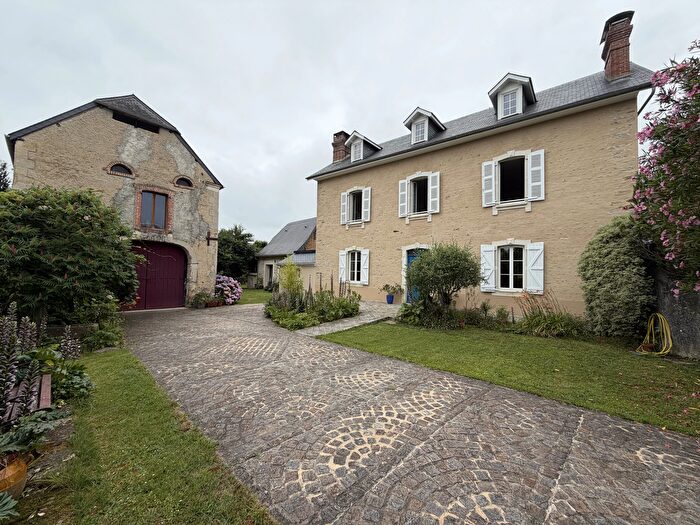 Maison 6 pièces à vendre à Lagos