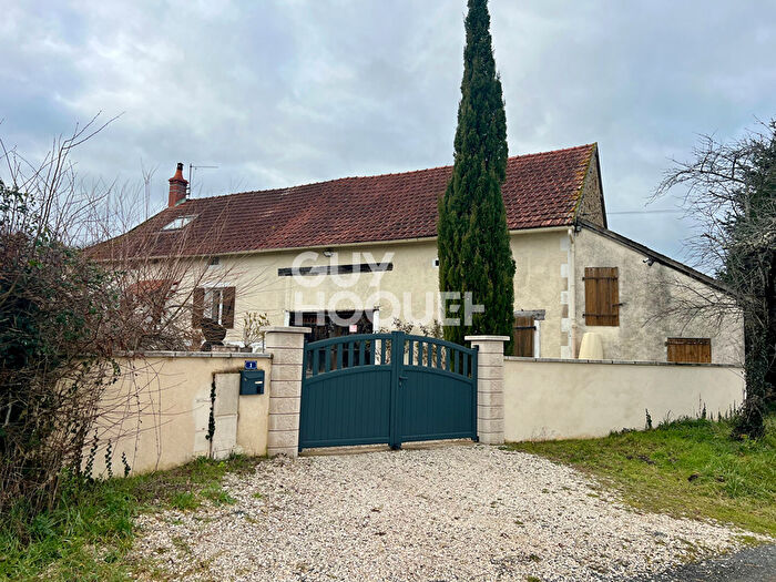 Maison à vendre - Savigny-Poil-Fol - 5 pièces - 3 chambres