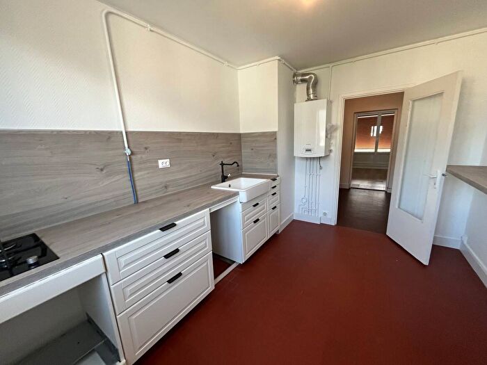 Appartement à louer - Frange Verte-Commanderie, Échirolles - 4 pièces - 3 chambres