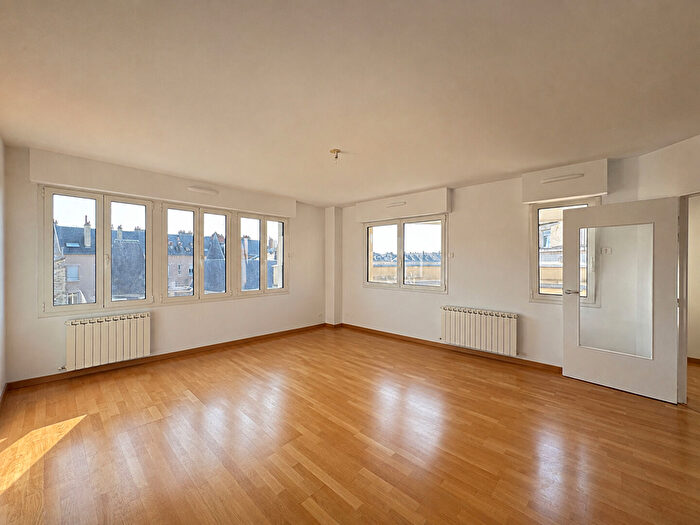 Appartement 4 pièces à Reims, Centre-ville, à vendre