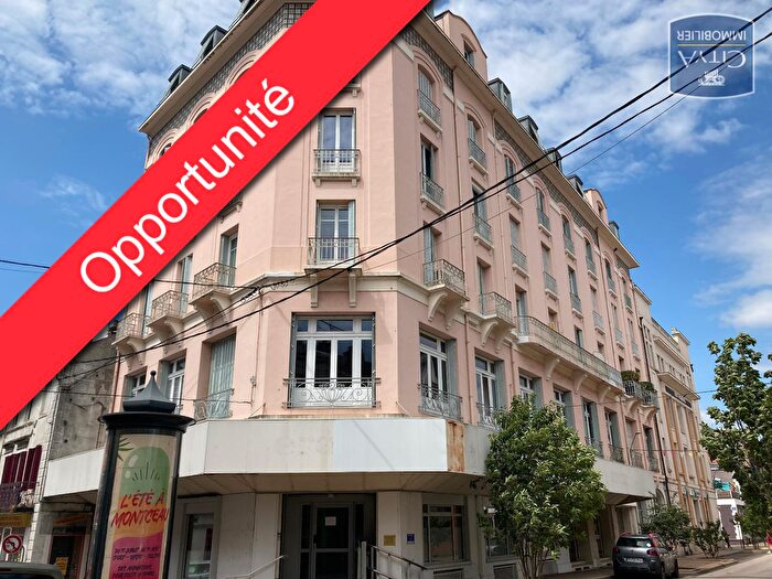 Appartement à vendre - Montceau-les-Mines, Centre-ville - 6 pièces - 4 chambres