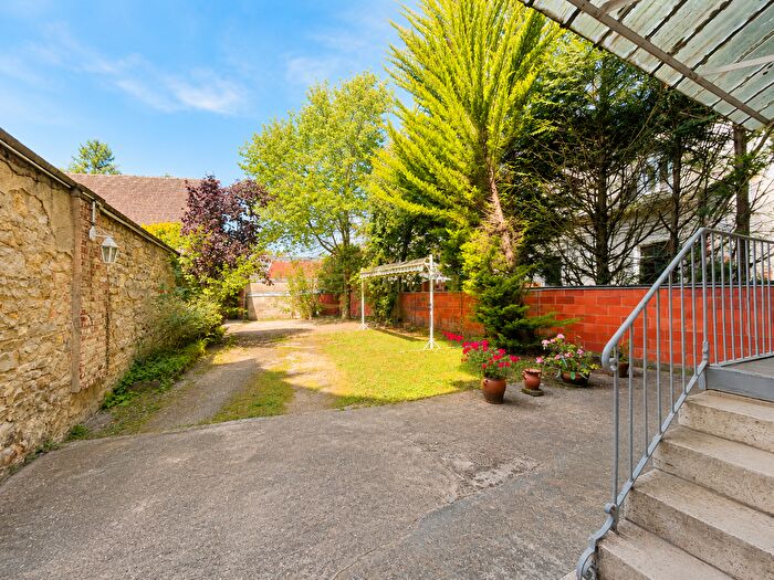 Maison 5 pièces à Bourges, Aéroport, Vauvert, Pierrelay, Pissevieille, à vendre