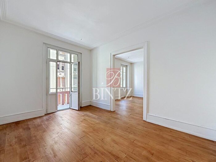 Strasbourg, Tribunal, Les Halles, Poincaré : Appartement 4 pièces à vendre