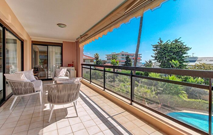 Appartement 4 pièces à vendre à Nice, Caucade