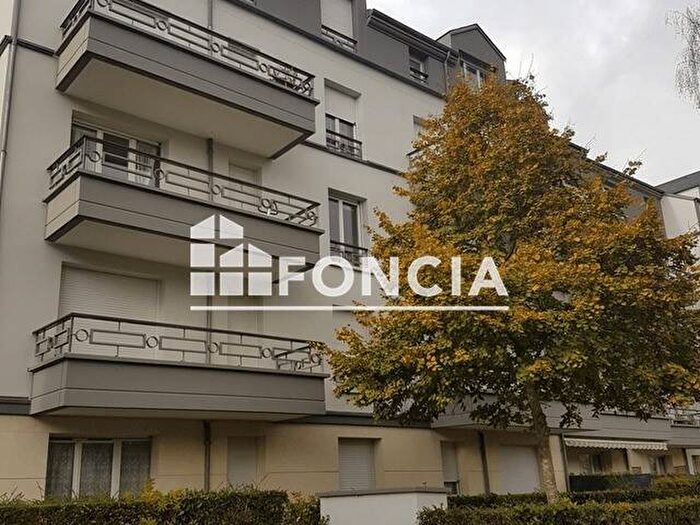 Appartement à louer - Pastières, Chartres - 5 pièces - 3 chambres