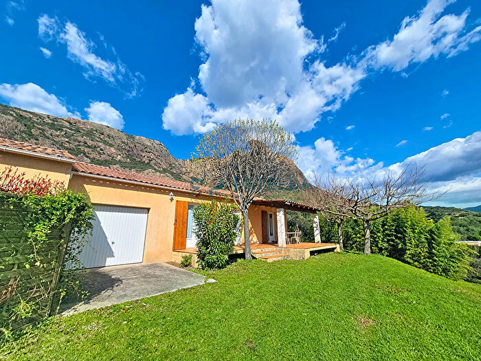 Maison à vendre - Afa - 7 pièces - 6 chambres