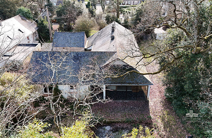 Maison à vendre - La Chapelle-sur-Erdre, Centre-ville, Gare, Chêne Vert - 5 pièces - 3 chambres