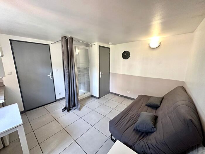 Appartement à louer - Talence, Saint-Genès, La Médoquine, Haut-Brion - 1 pièce