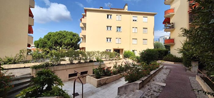 Nice, Rimiez : Appartement 3 pièces à louer