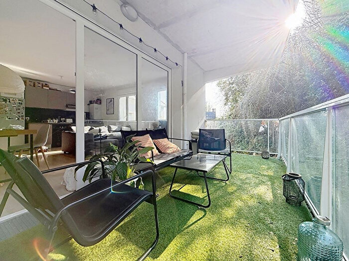 Appartement à louer - Canteleu, Habitat ancien - 3 pièces - 2 chambres