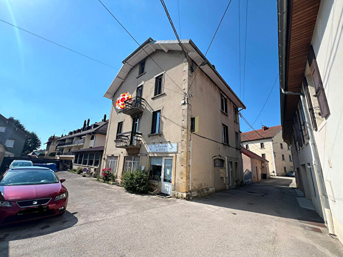 Appartement 4 pièces à Pontarlier, Centre-ville, à vendre