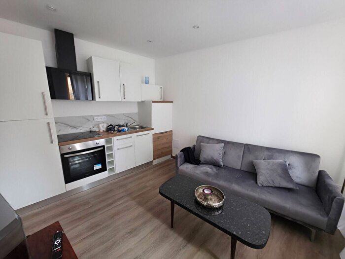 Appartement 2 pièces à Igé, à louer
