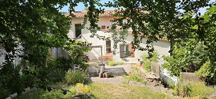 Maison à vendre - Génolhac - 5 pièces - 3 chambres