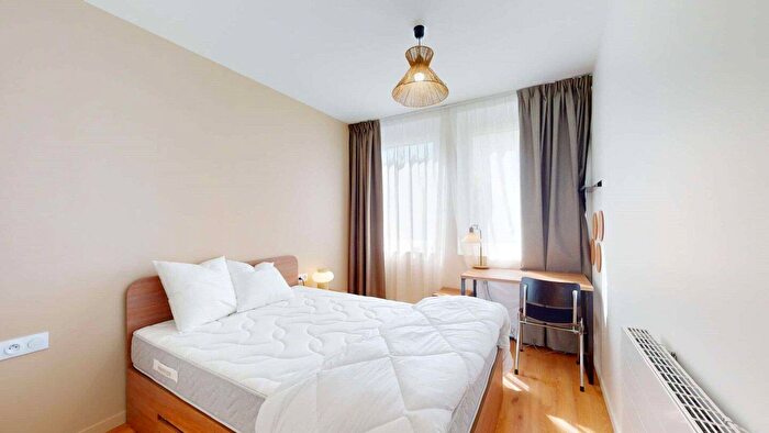 Appartement à louer - Plateau Nord, Suresnes - 1 pièce