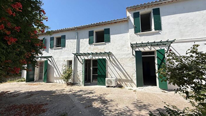 Arles - Maison 7 pièces à louer