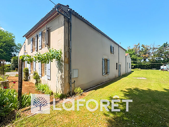 Montpellier-de-Médillan - Maison 6 pièces à vendre