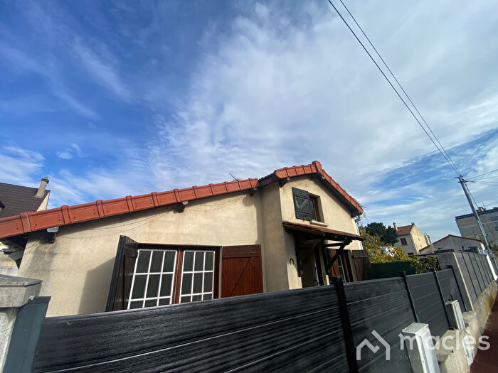 Maison à vendre - Drancy, Les Oiseaux - 2 pièces - 1 chambre