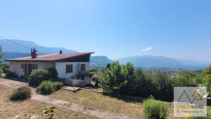 Saint-Étienne-de-Crossey : Maison 4 pièces à vendre