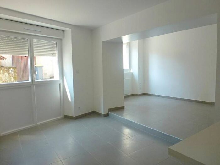 Appartement à louer - Vaulnaveys-le-Haut - 3 pièces - 2 chambres