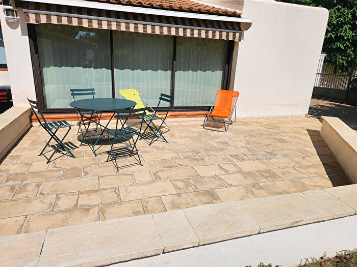 Saint-Saturnin-lès-Avignon : Appartement 2 pièces à louer