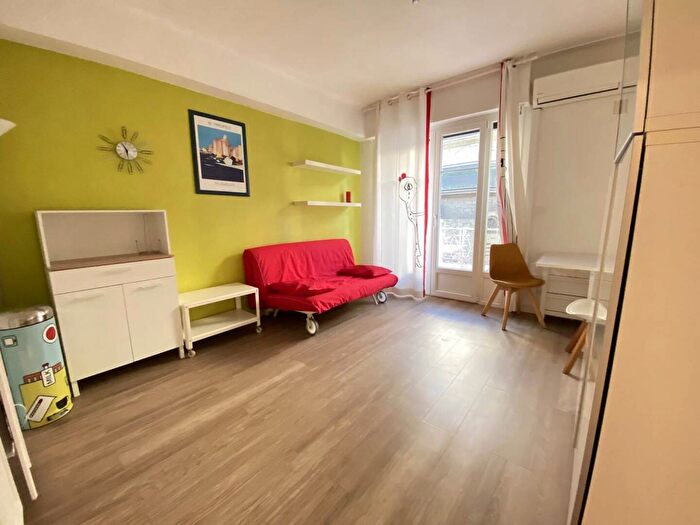 Appartement à louer - Carré dOr, Nice - 1 pièce